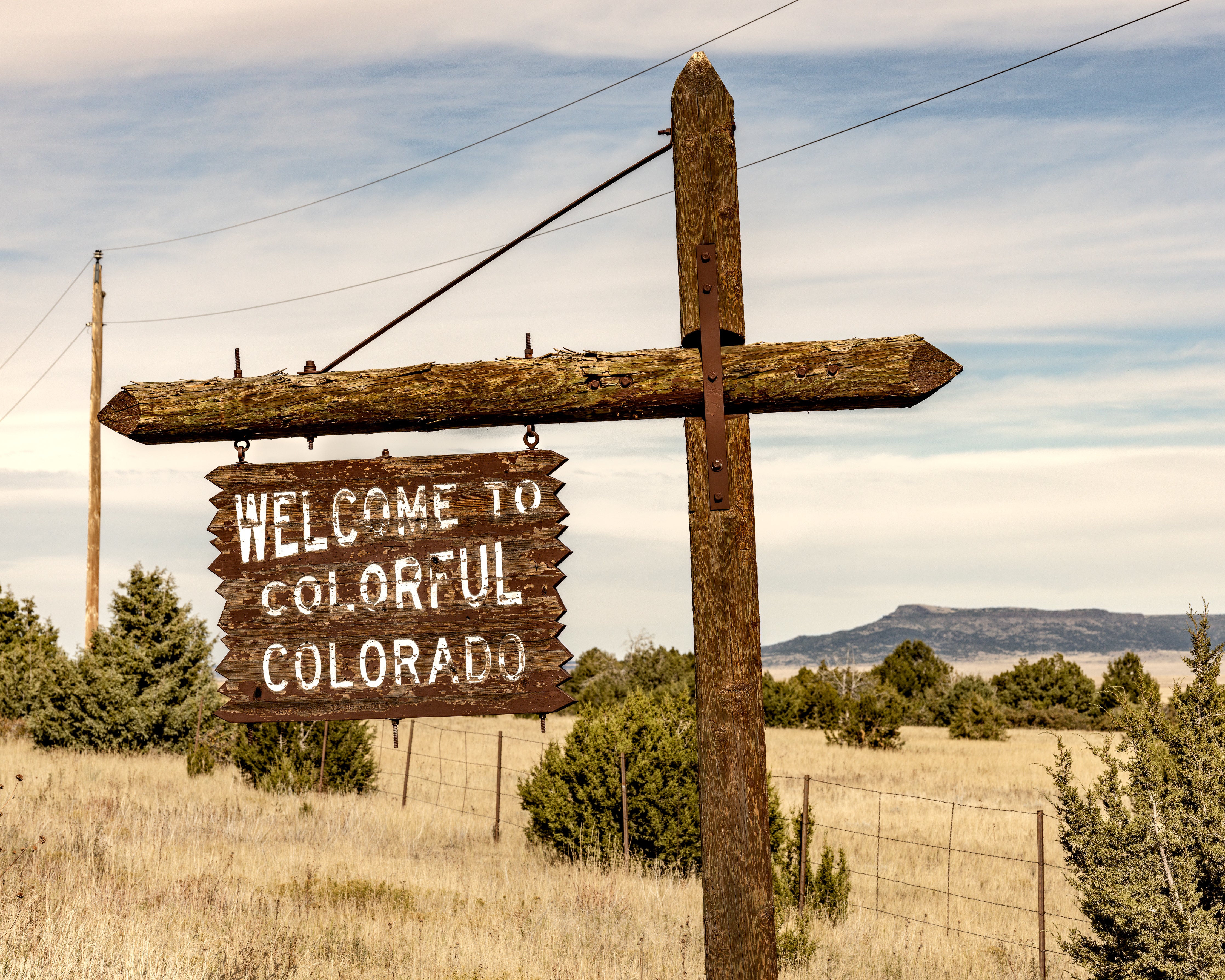 welcome to colorful colorado sign